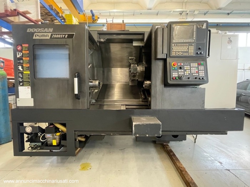 Tour CNC Doosan PUMA 2600SY II avec chargeur de barres - Année 2018 ...